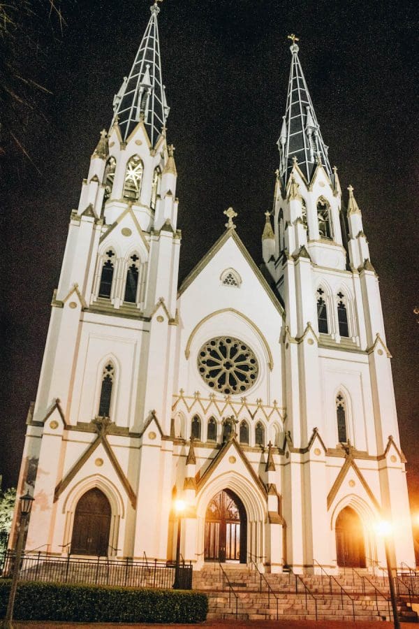 Savannah Bucket List: 50 Fun Things To Do in Georgia's Historic City