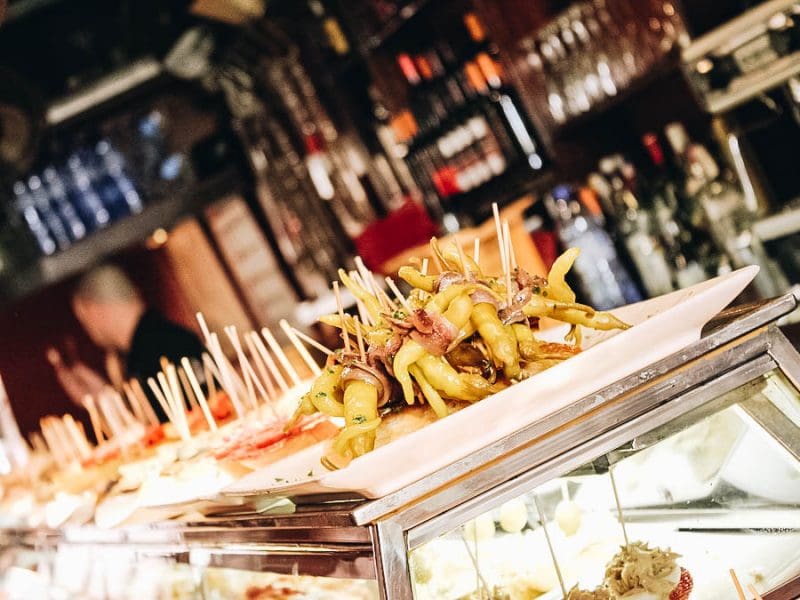 20 Best Spanish Pintxos (Pinchos) to Try + Guide With Recipes