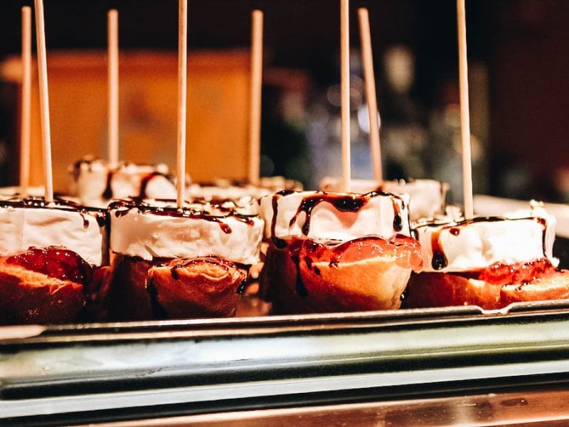 20 Best Spanish Pintxos (Pinchos) to Try + Guide With Recipes