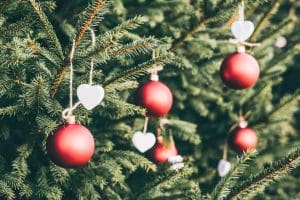Christmas Bucket List: 50 Fun Holiday Activities & Festive Things to Do