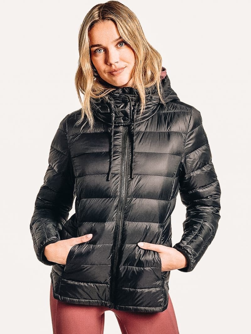 25 Cute Winter Jackets: Best Coats for Women Travelers