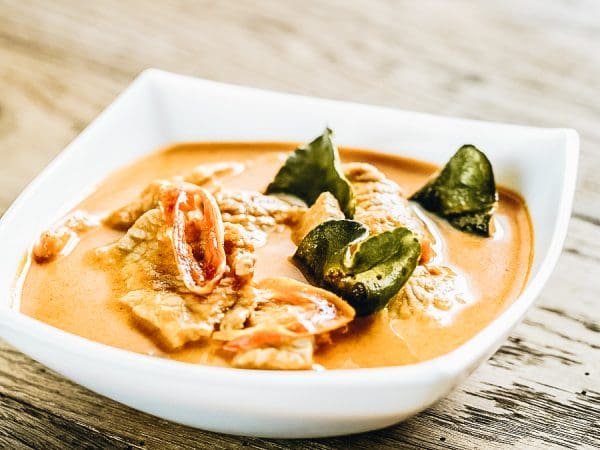 Thai Food Bucket List: 75+ Best Dishes to Eat From Thailand