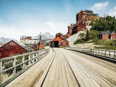 Alaska Bucket List: 50 Best Things to Do & See