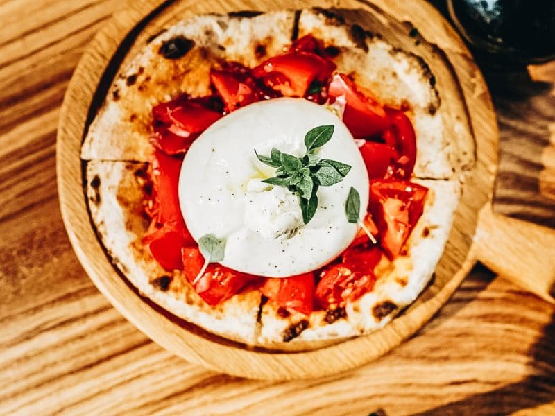 Pizza Toppings Bucket List: 100+ Yummy Ideas to Try on Your Pie