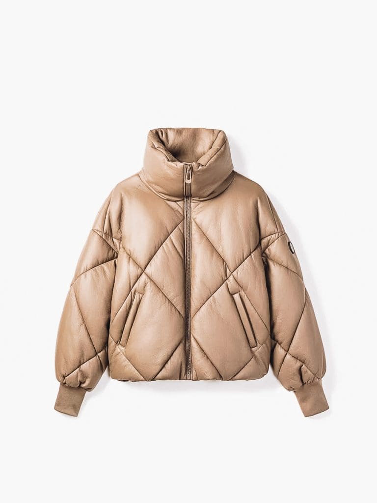 25 Cute Winter Jackets: Best Coats for Women Travelers