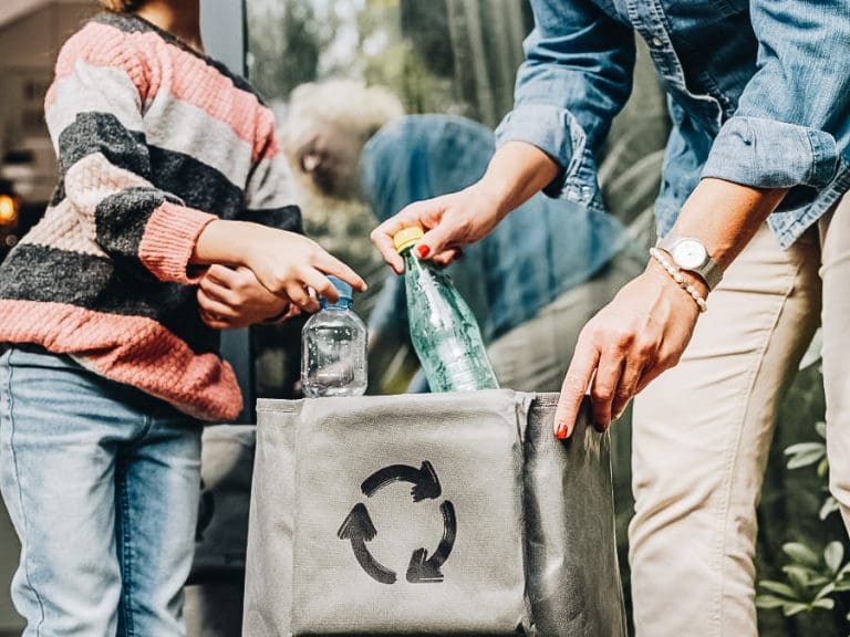 Giving Back Bucket List: 36 Good Things You Can Do